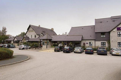 Accessible Hotel 98684 in Llandudno | DisabledHolidays.com